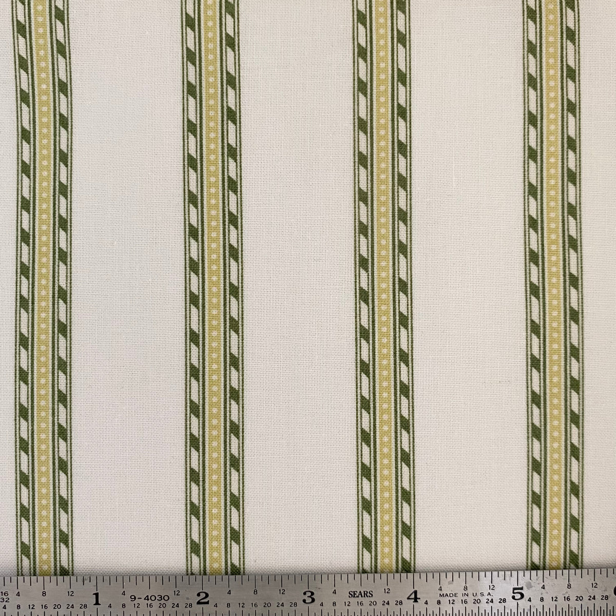 Pinstripe - Twining Vine – Paisleys Quilt Shop